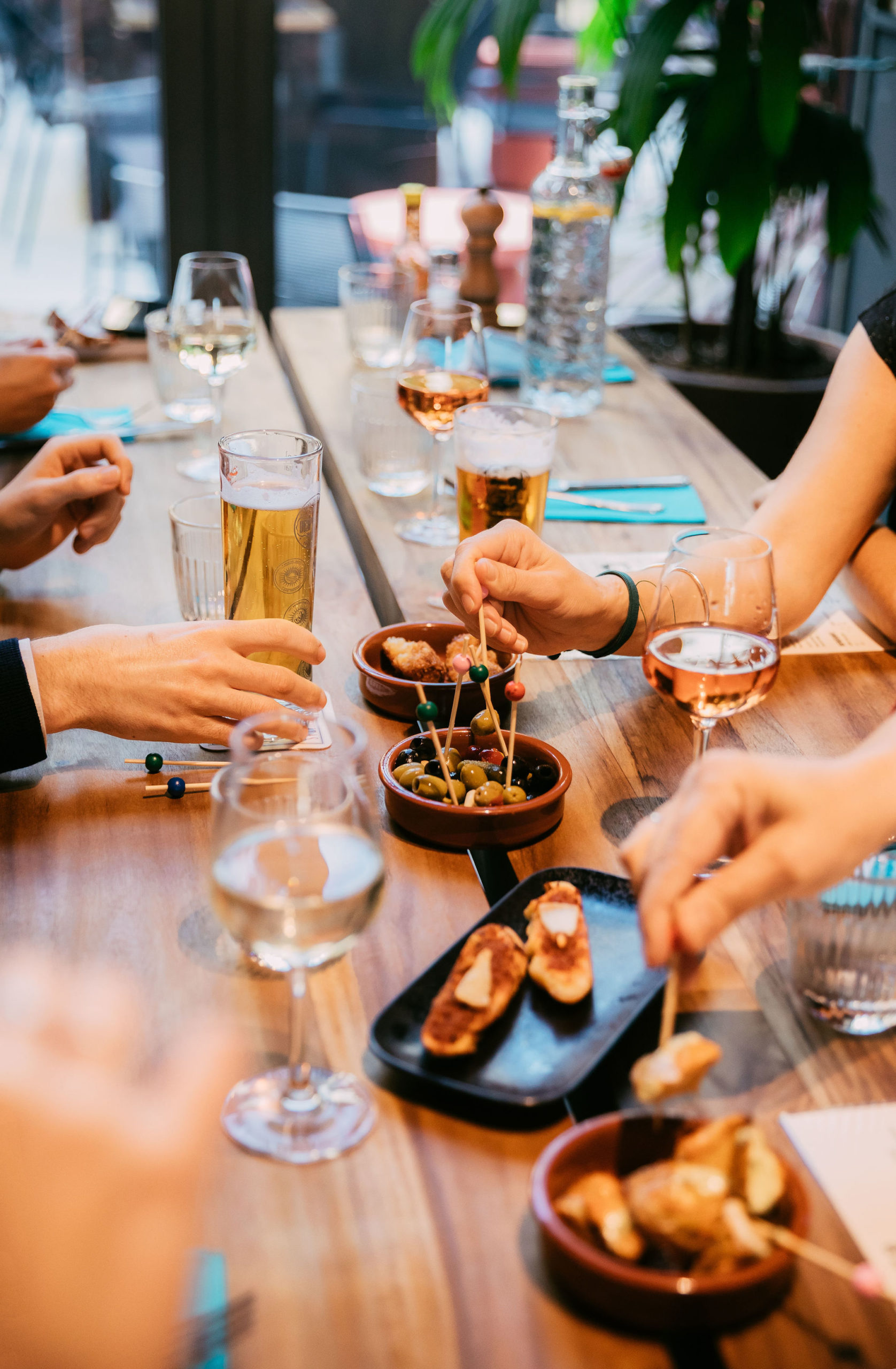 Working café, restaurant, cocktail bar, tapas, brunch| Loco Loca